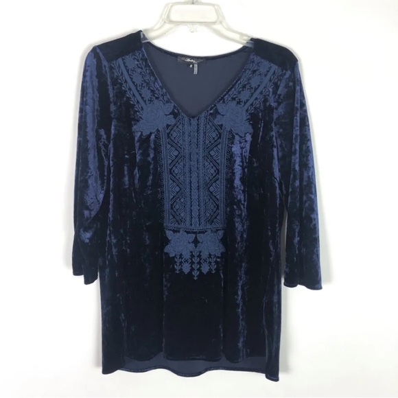 ANDREE BY UNIT | Tops | Andree By Unit 34 Sleeve Navy Blue Velvet ...